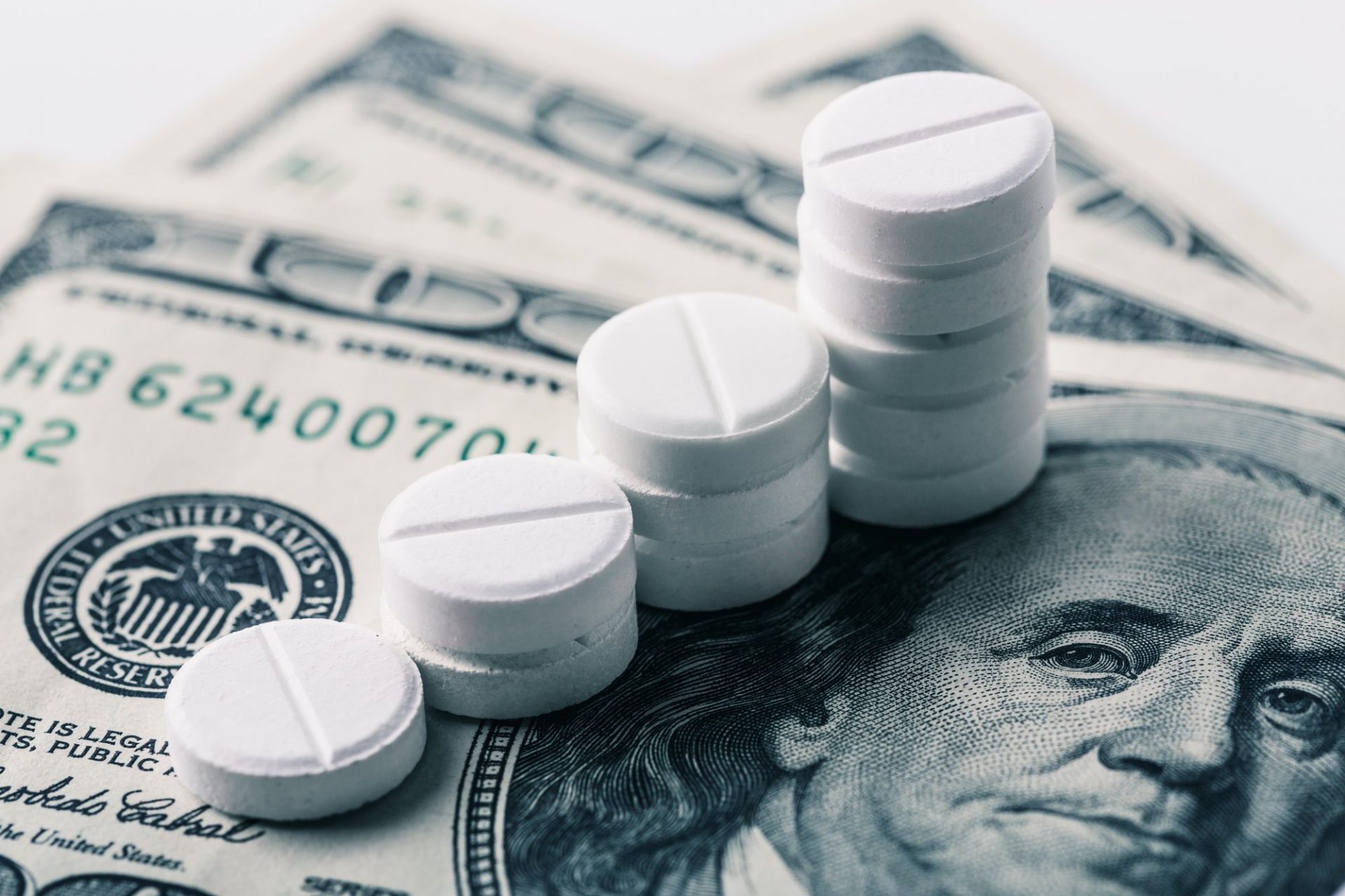Bad Drug Lawsuit: When Can Patients Sue Drug Companies? - ELMENS
