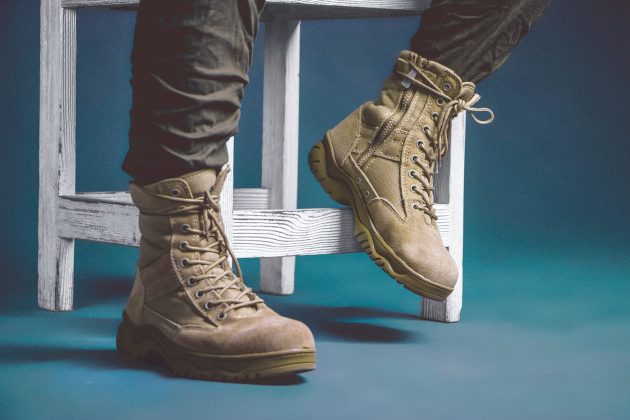 3 Tips for Choosing Stylish Work Boots - ELMENS