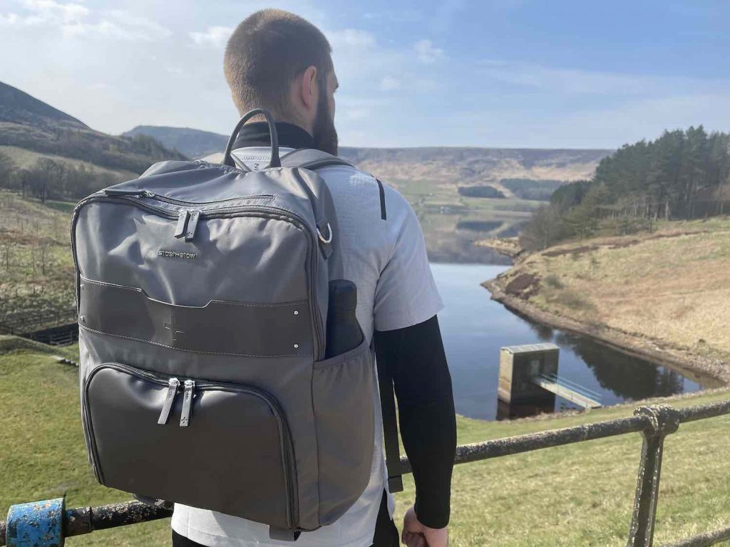 Stash + Stow Launch The Perfect Travel Bag With New Weekender Backpack ...