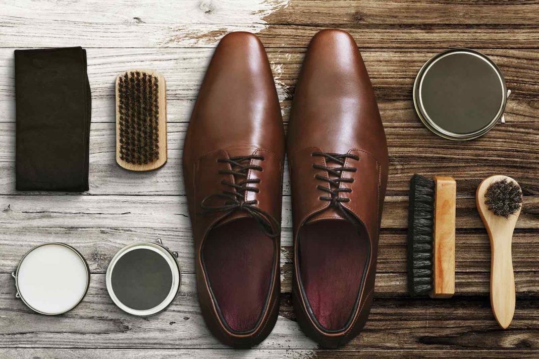 A Shoe Care Guide To Remove Stains And Scuffs - ELMENS