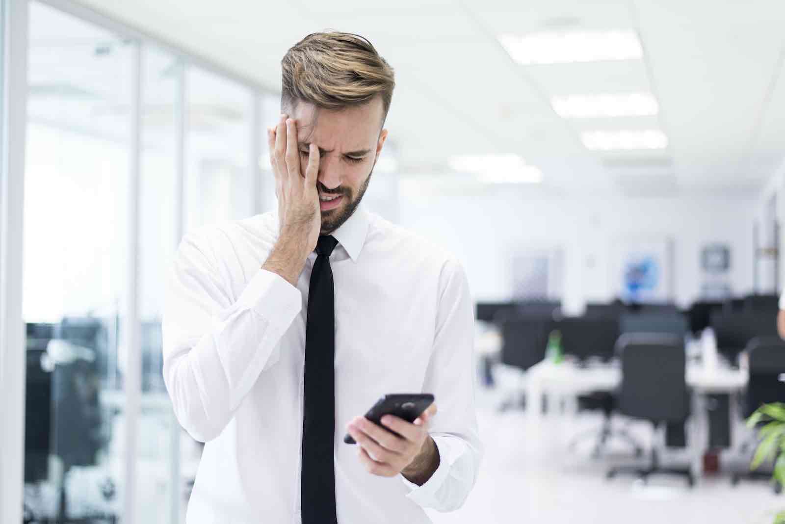 Stuck in SOS Mode? How to Deal with a Verizon Outage - ELMENS