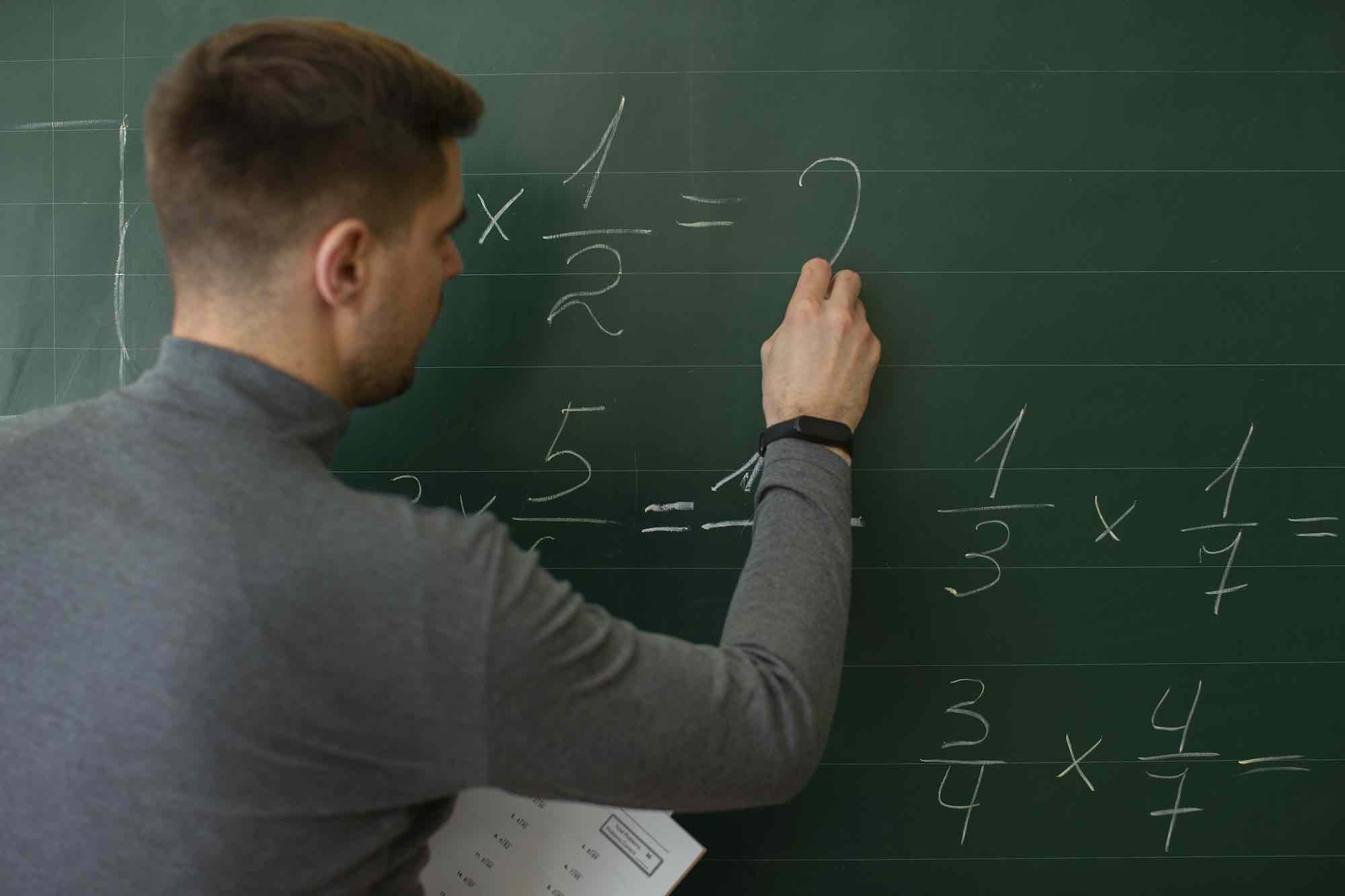 The Math Everyone Missed: Solving Quadratic Equation with Easy Steps - ELMENS